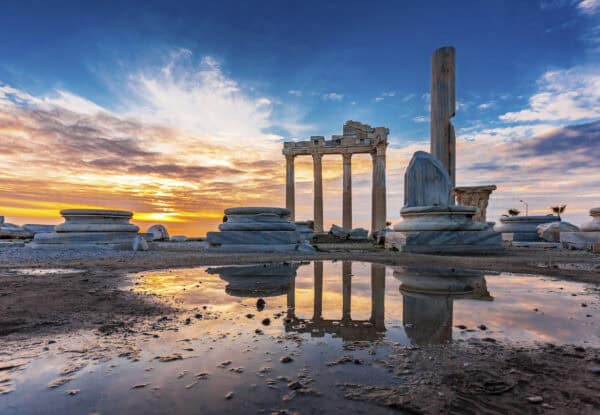 Traits & Qualities of a Stoic Person: Characteristics of a Stoic ...