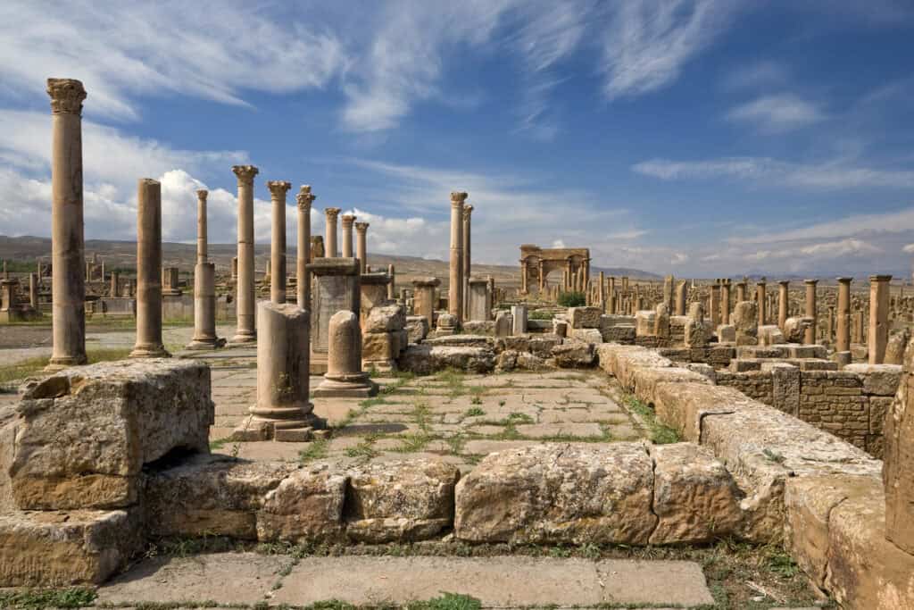Stoic Face: The Features & Expressions of a Stoic Person – Stoic Simple